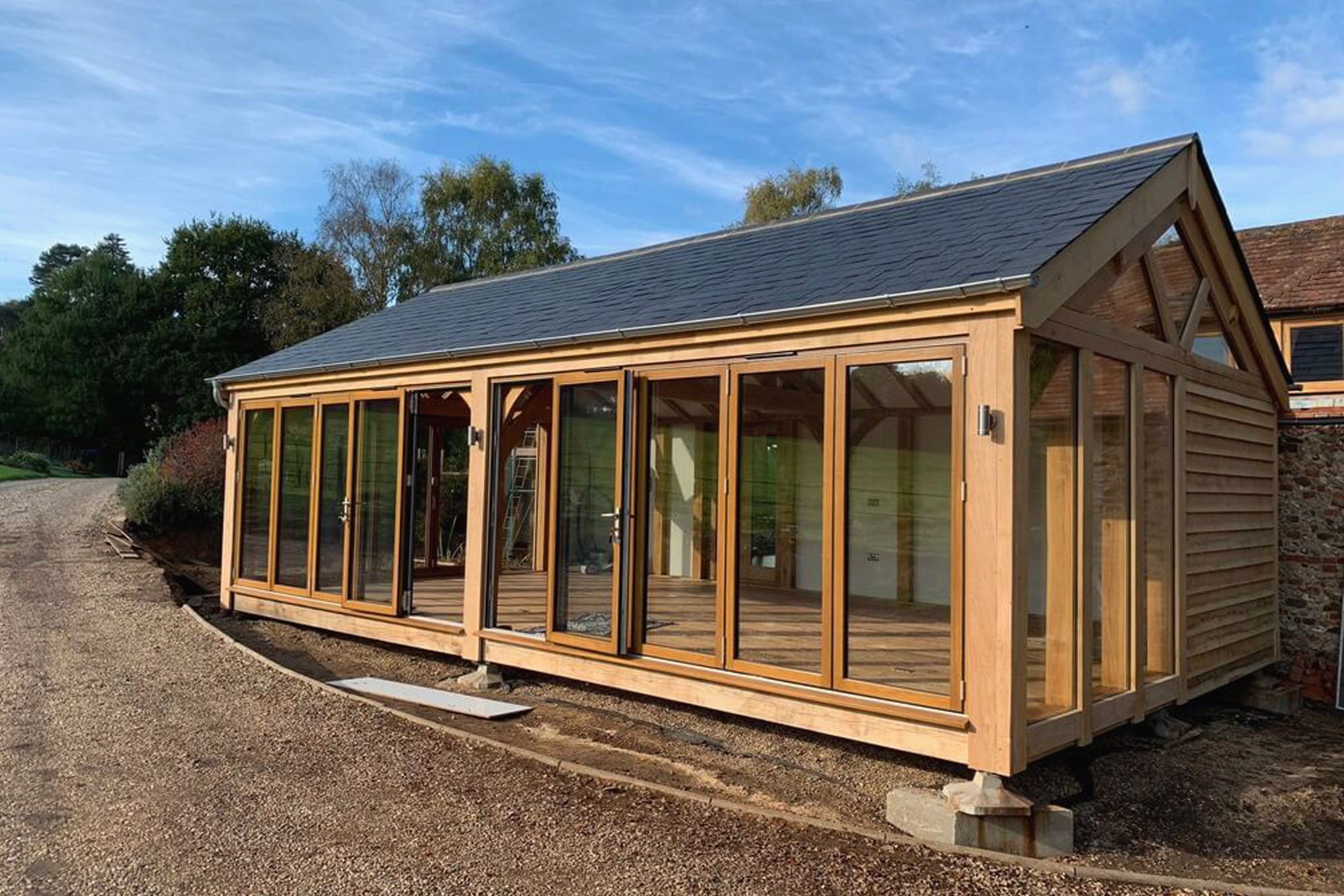 Oak Buildings - Loosehanger Oak