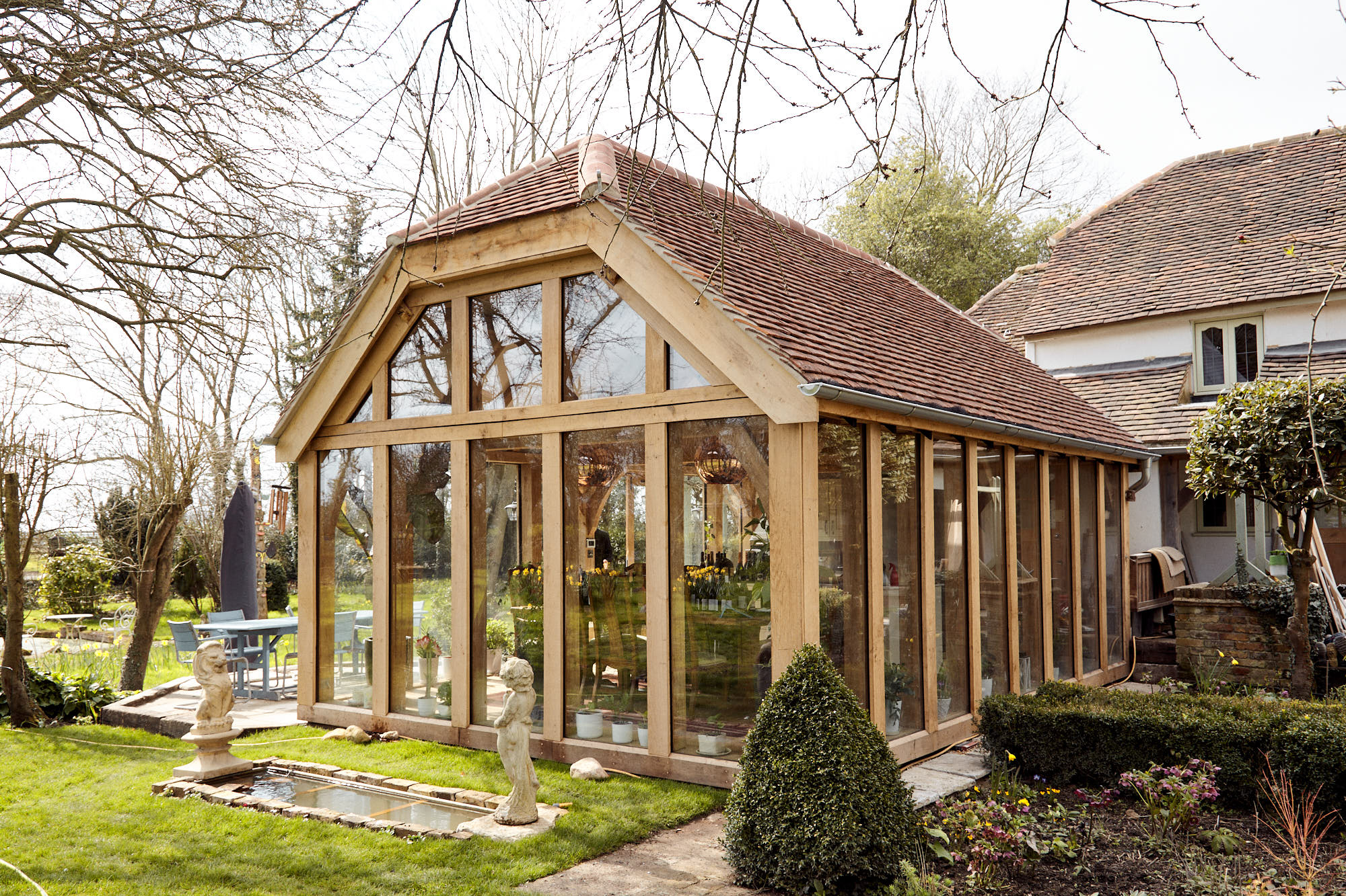 Oak Buildings - Loosehanger Oak